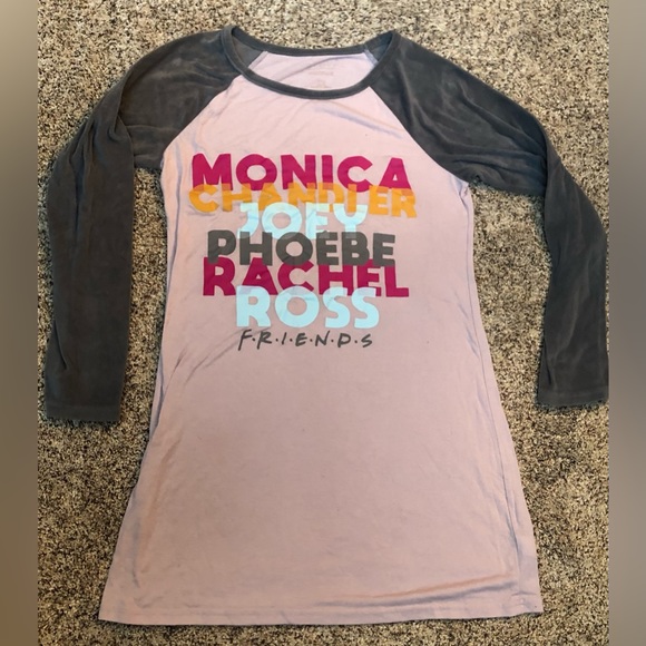 unbranded | Pajamas | Friends Tv Show Girls Nightgown Size Small 46 ...